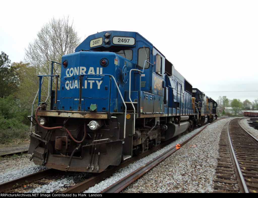 CSX 2497 in Conrail on W099